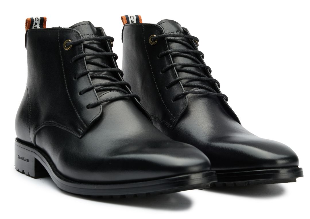 Mens Simon Carter Daisy 3 Chukka Boots In Black | Soletrader