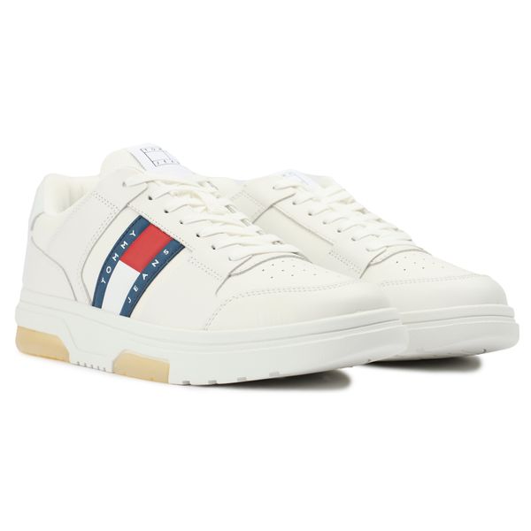 Mens Tommy Hilfiger The Brooklyn Sneakers In White Soletrader