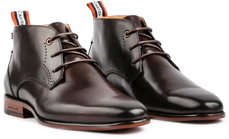 Mens Simon Carter Collie Chukka Boots In Brown | Soletrader
